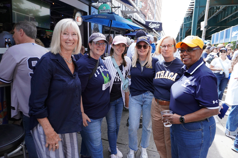 Regional Alumni Clubs - IC Alumni Connection